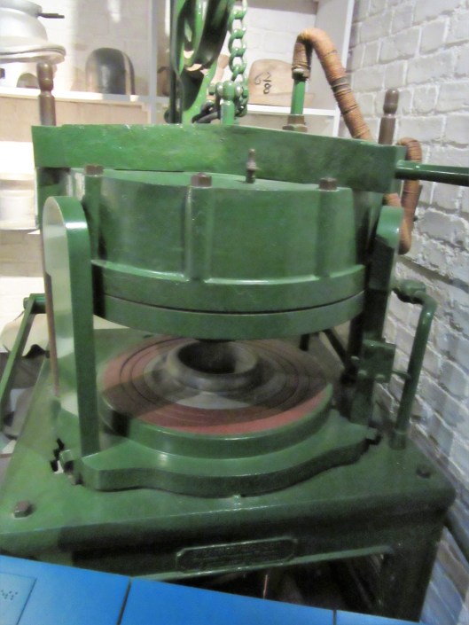 HISTORY ON YOUR HEAD | …hats and headgear